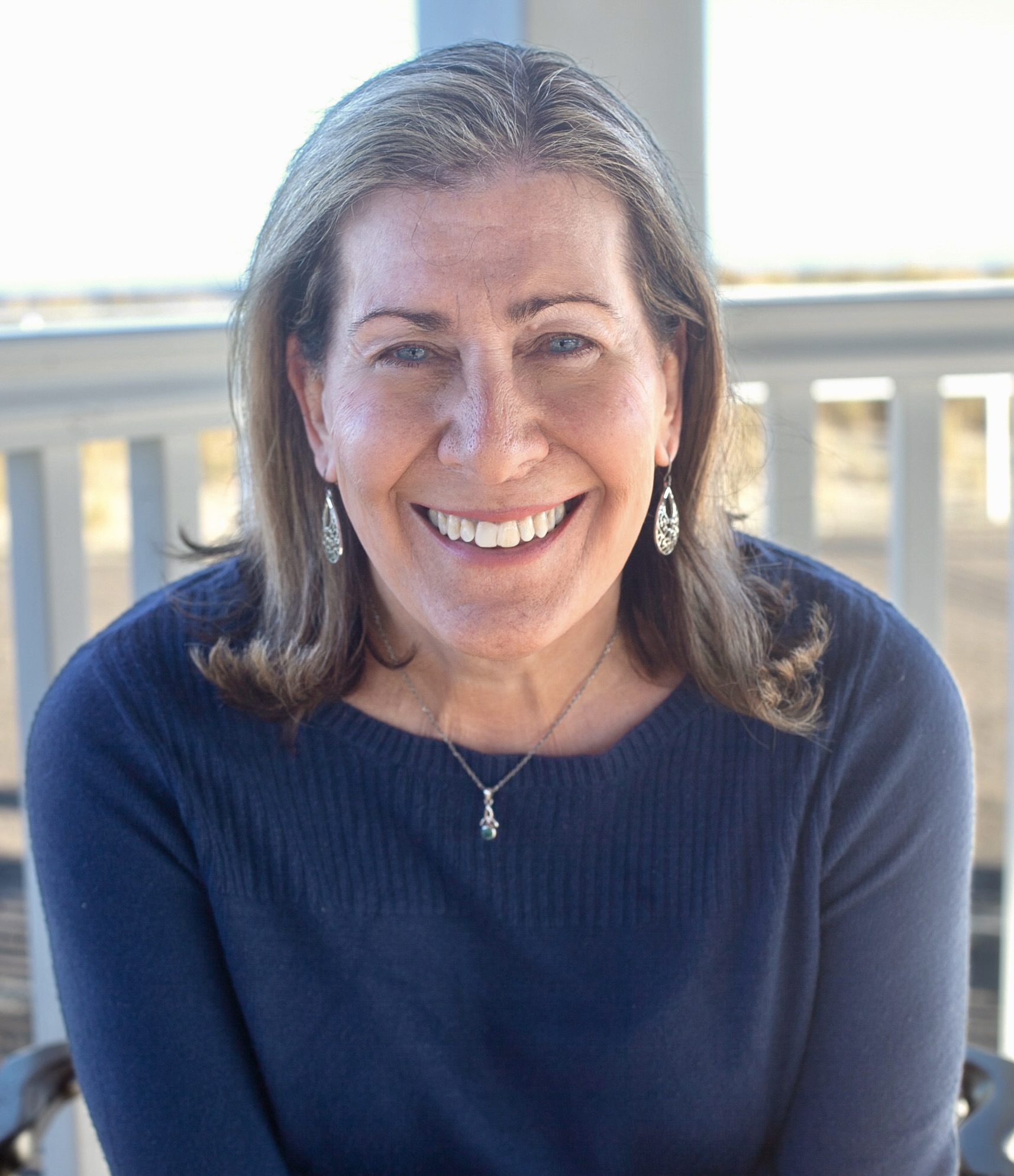 About Robyn – Robyn Gigl